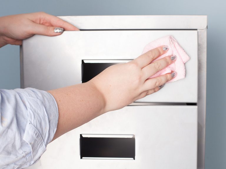 HOW TO MAKE A METAL FILING CABINET FABULOUS - Rustoleum Spray Paint