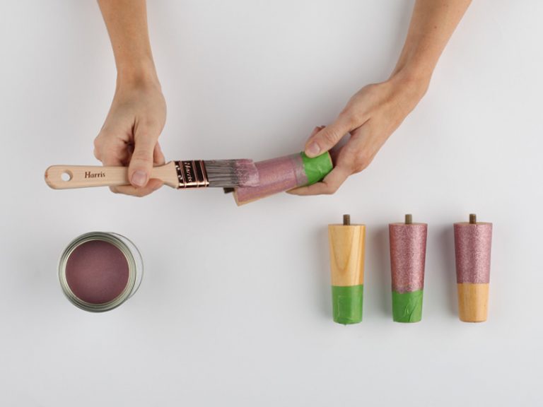 DIY Glitter Dipped Legs - Rustoleum Spray Paint